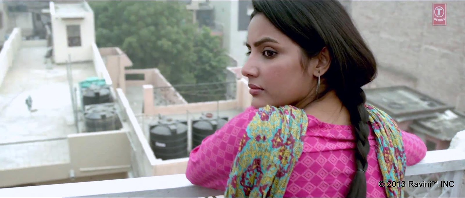 रविनी के ब्लॉग पर आप का स्वागत है।********: Fukrey Video Ambarsariya